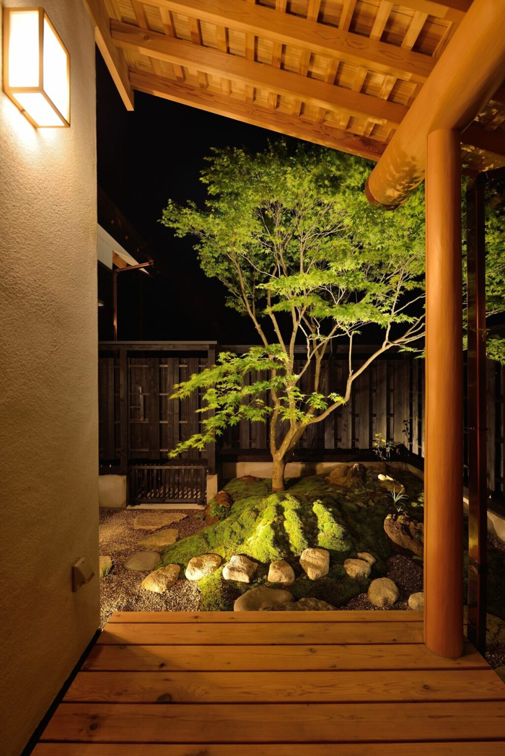 人気の坪庭とは？家での魅力やメリット・デメリットを紹介 - 「HARE CLASS」子育て世代にちょうどいい平屋暮らしの家